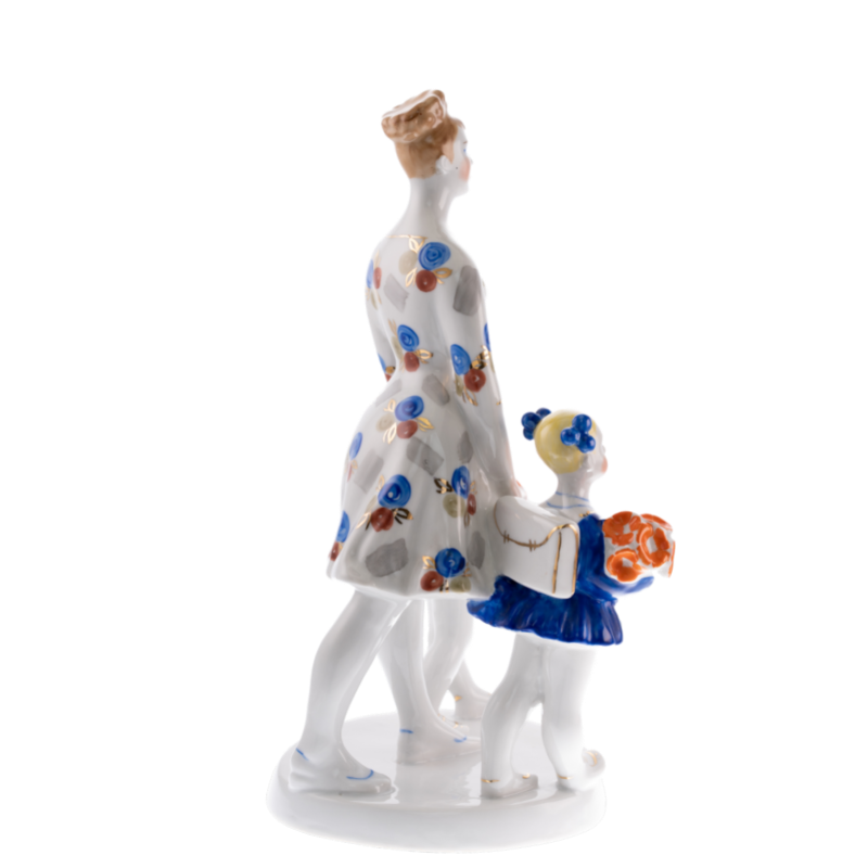 Porcelain statuette Mother and children | Order a figurine Mother and ...